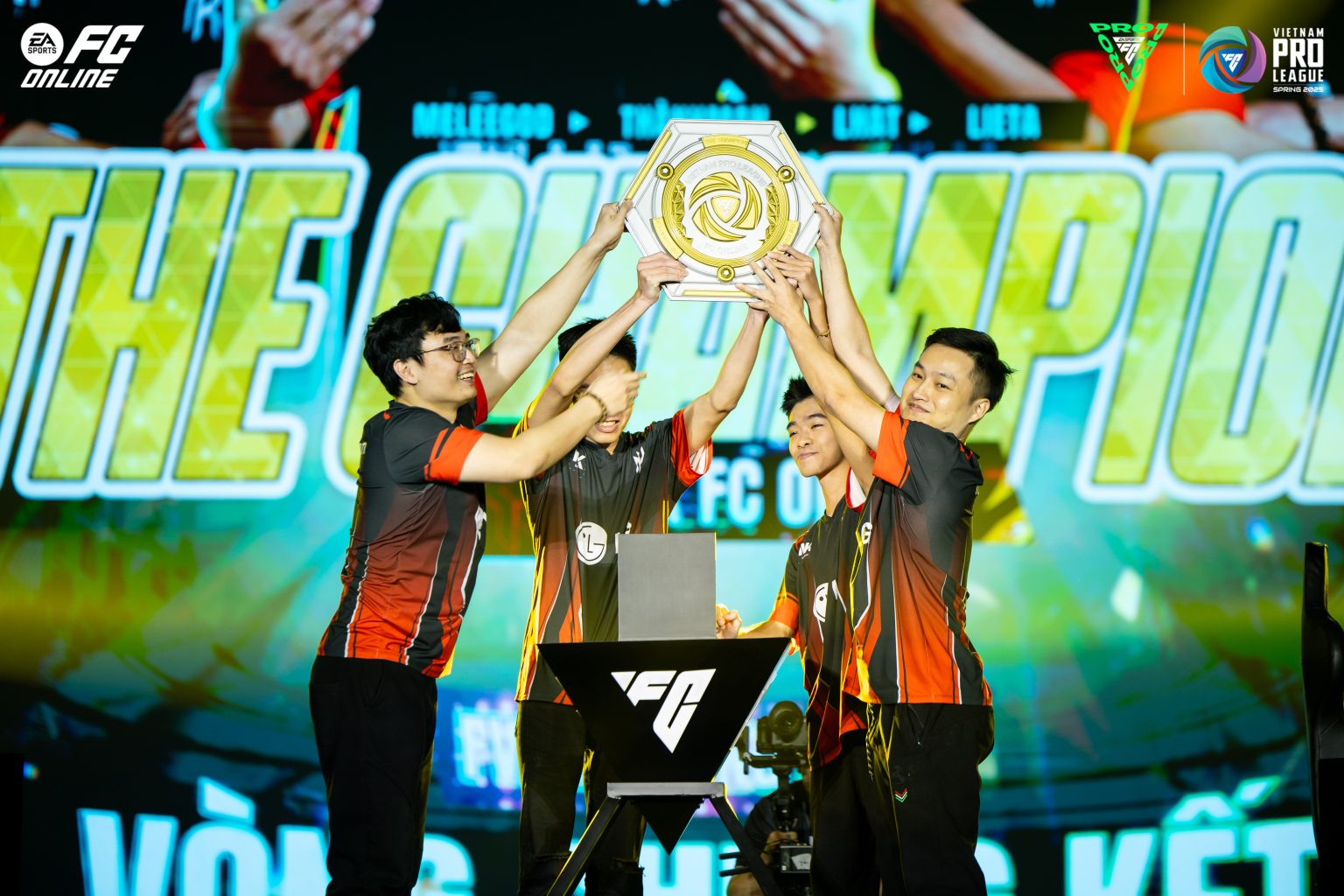 WELCOME TO FC ONLINE – [TỔNG KẾT GIẢI ĐẤU] NK FC ONLINE XÂY DỰNG ĐẾ CHẾ MỚI – BẢO VỆ THÀNH CÔNG ...